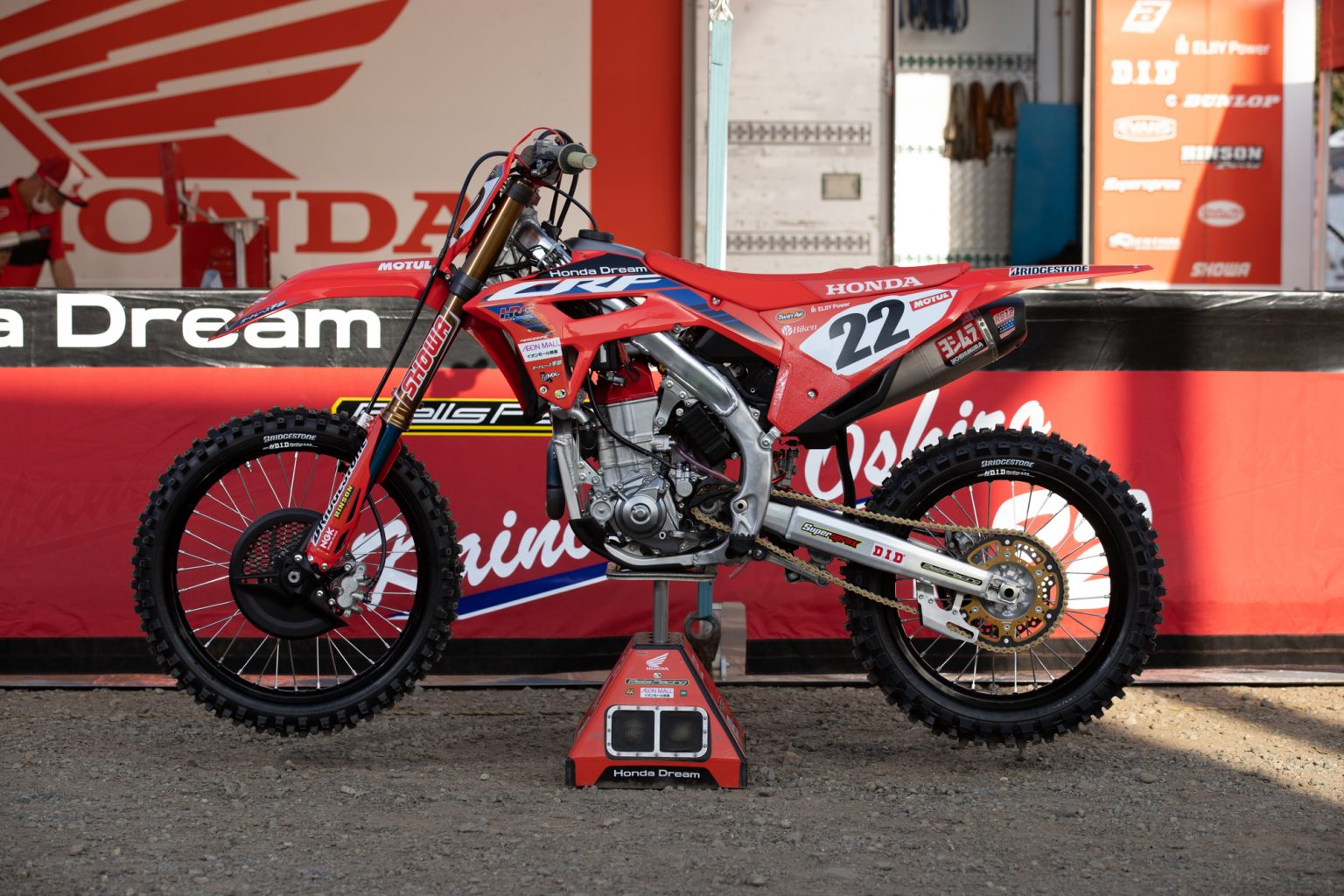 日本最高峰の場で活躍する ZETA Racingのリアルレーシングパーツ - RIDE-HACK