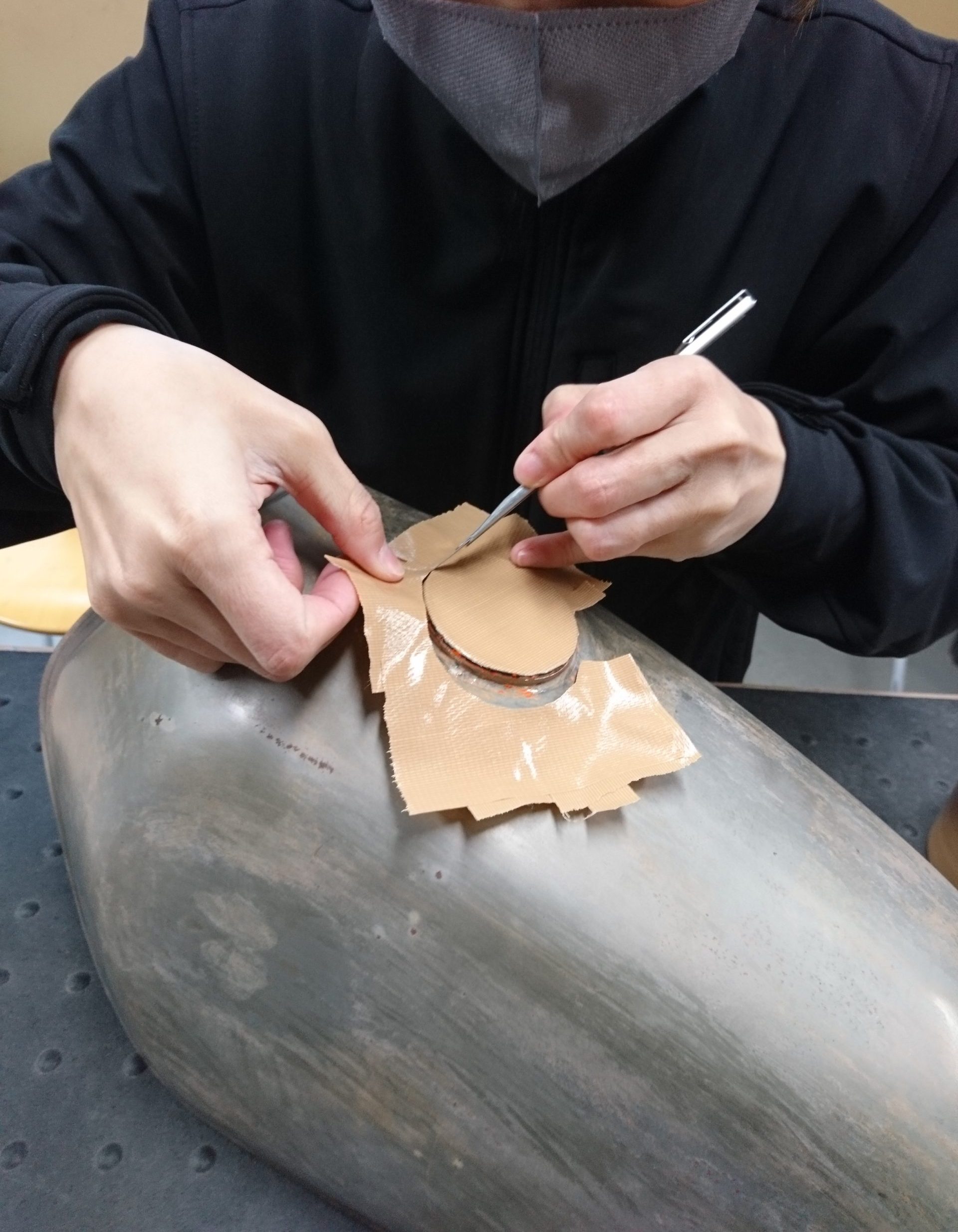 初めてのバイクカスタム【タンク塗装編】～DF-CRAFTで施工体験させてもらいました～ - RIDE-HACK