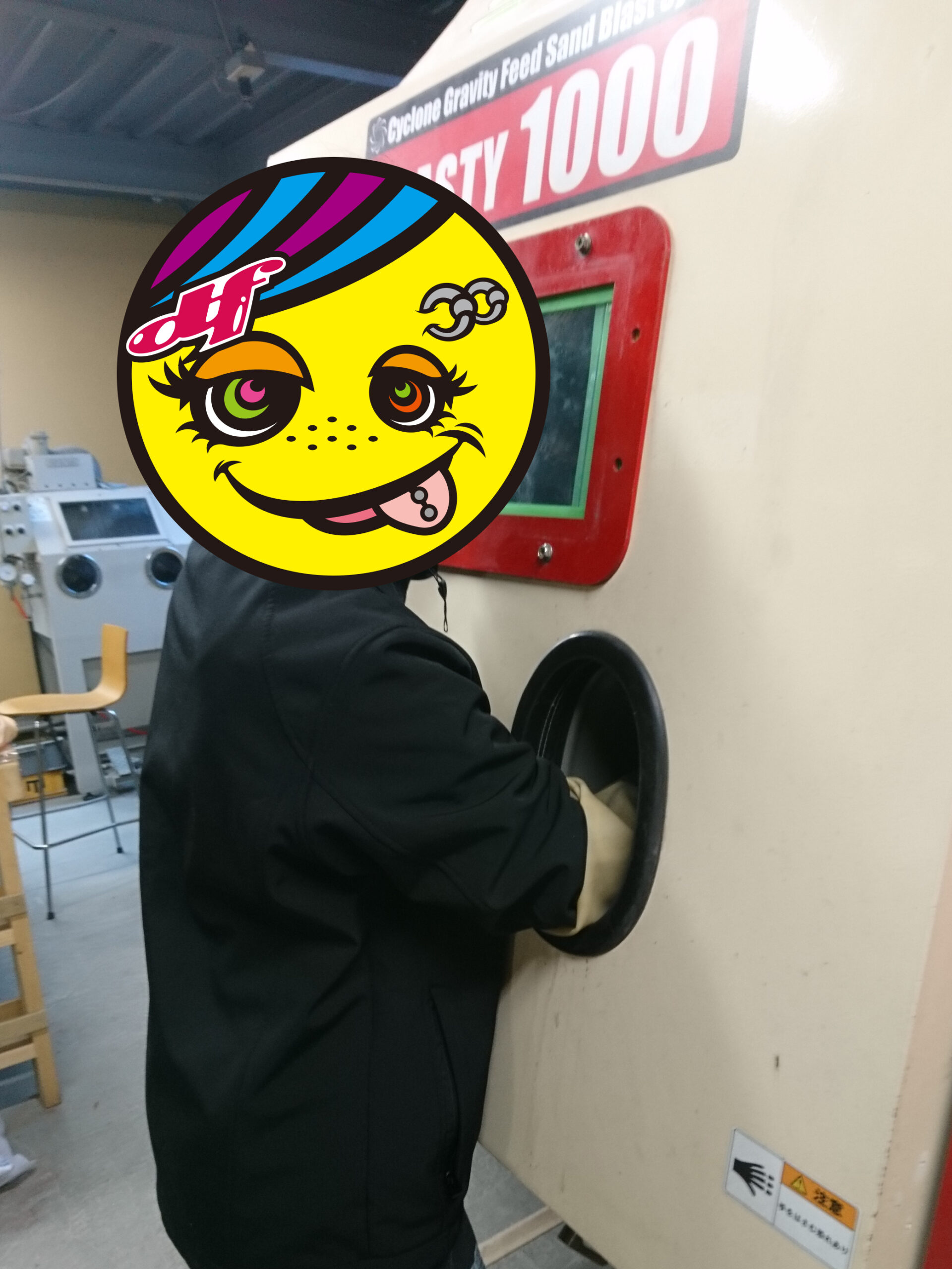 初めてのバイクカスタム【タンク塗装編】～DF-CRAFTで施工体験させてもらいました～ - RIDE-HACK